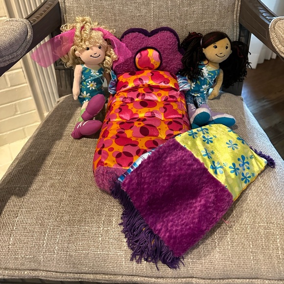 Groovy Girls Toys Vintage Groovy Girls Bed Blanket With Britta And Bindi Dolls Poshmark
